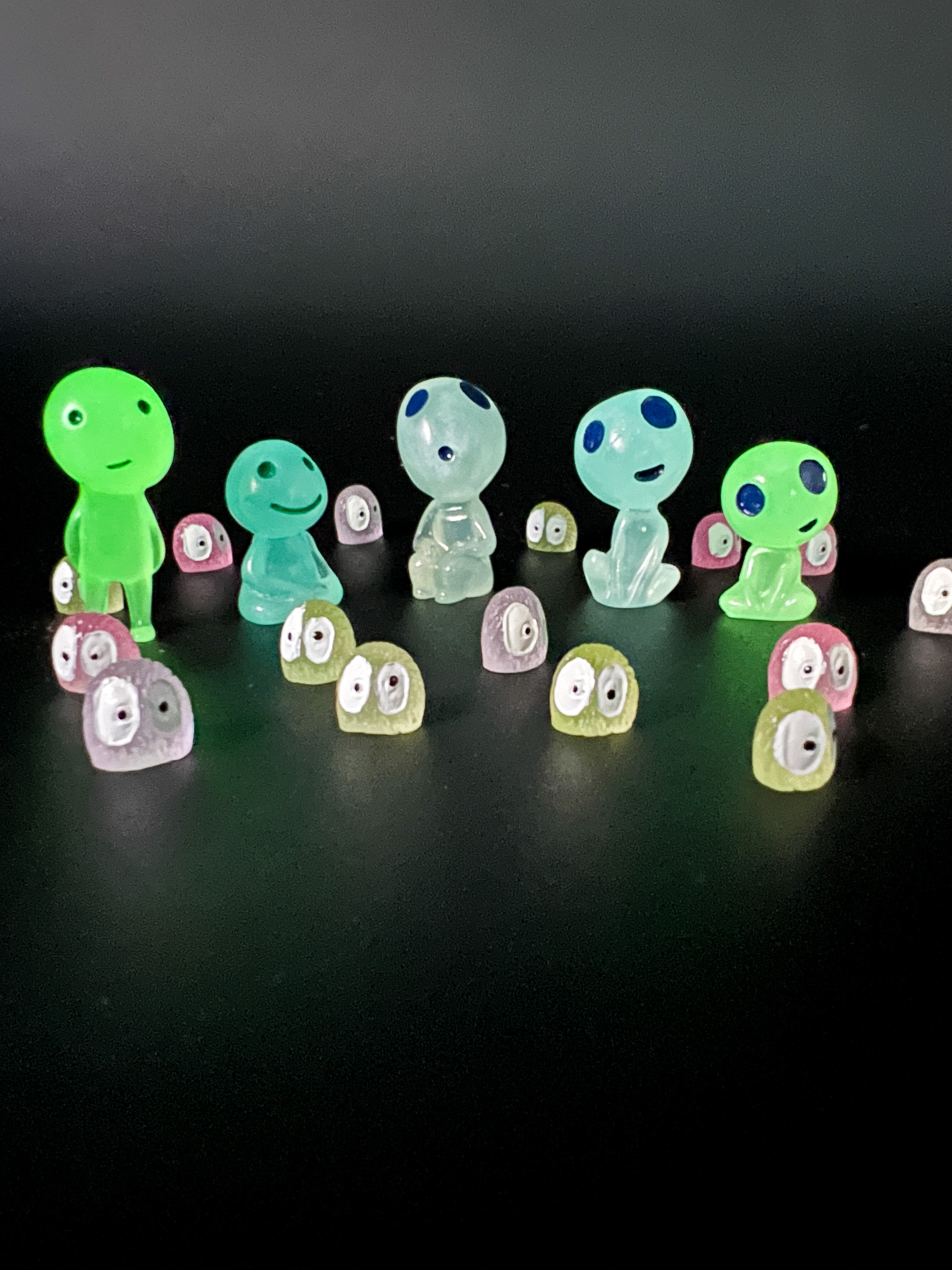 Glow-in-the-Dark Pot Friends – Propagation Diaries